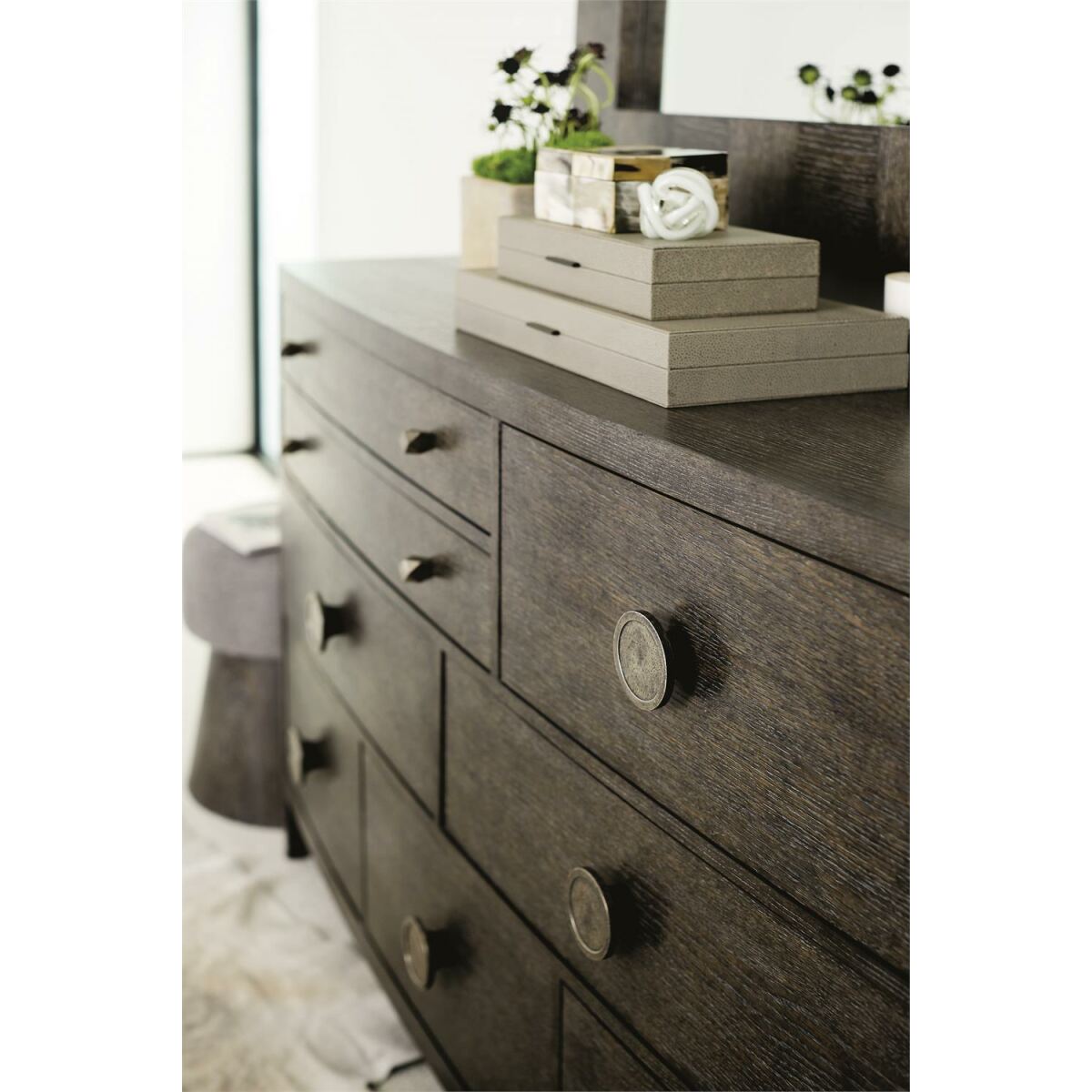 Linea dresser store